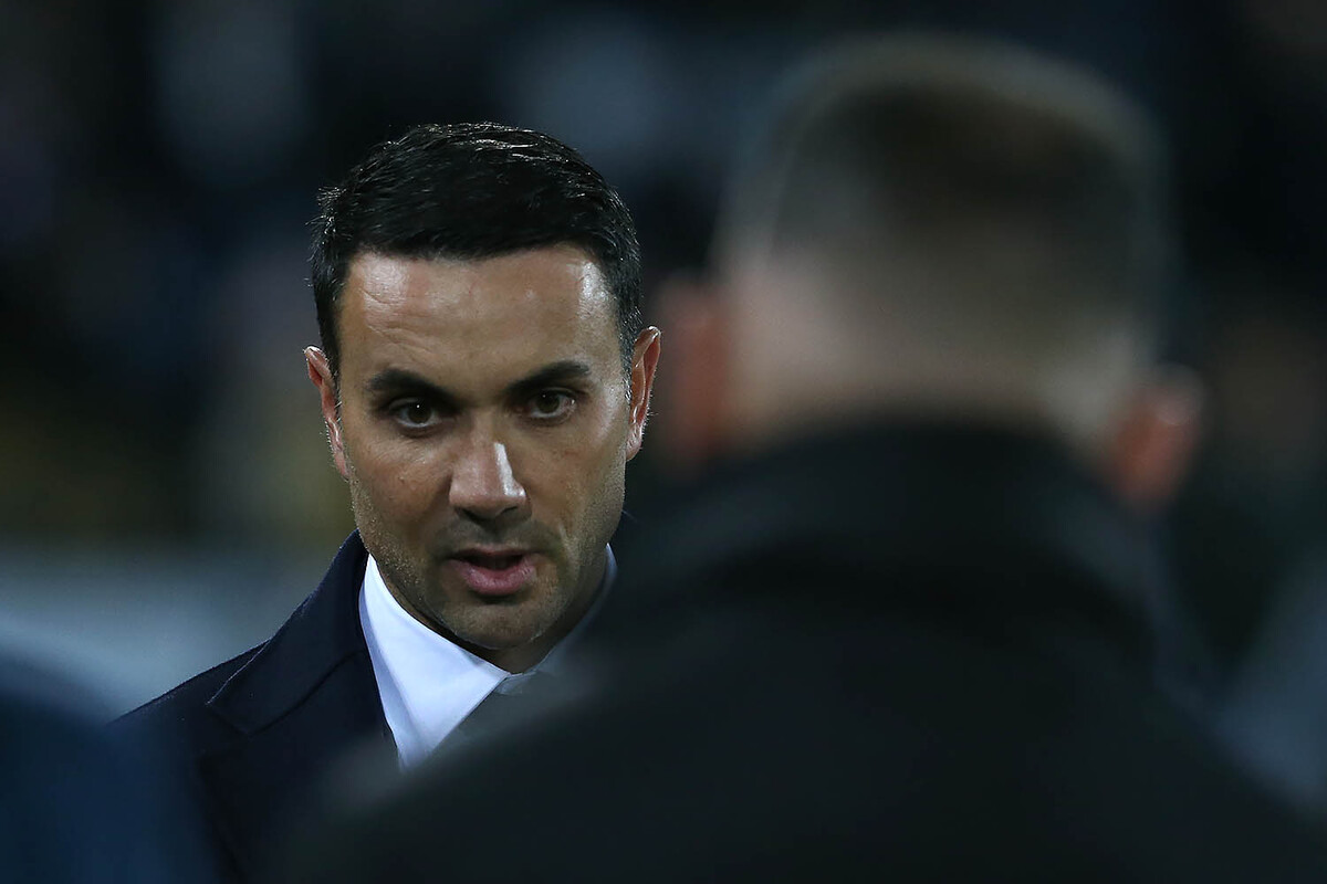 Raffaele Palladino despedido do comando técnico da Atalanta