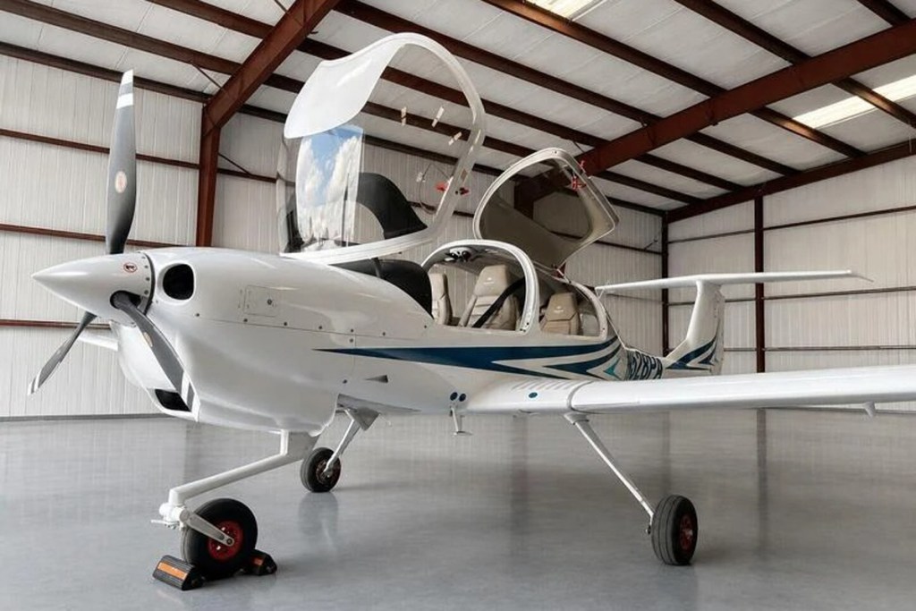 This 2024 Diamond DA40 NG is a sleek ‘AircraftForSale' top pick