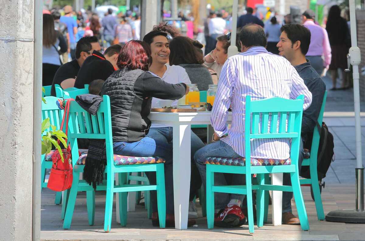 ¿Por qué restaurantes podrían recibir 'tarjeta roja' por utilizar logos ...
