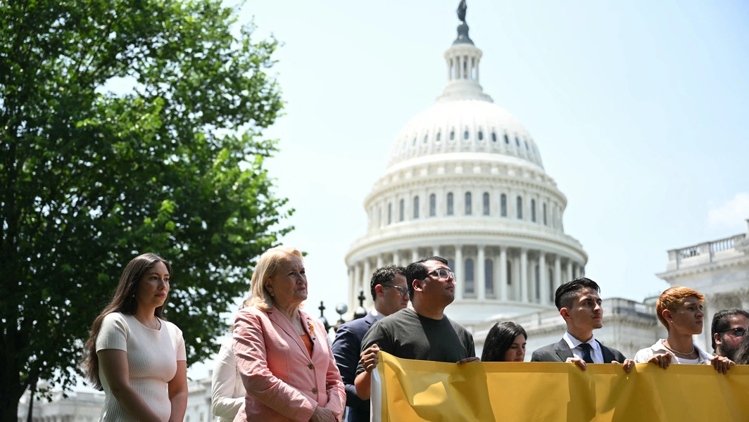 Trump proposes sweeping limits on immigrant work permits