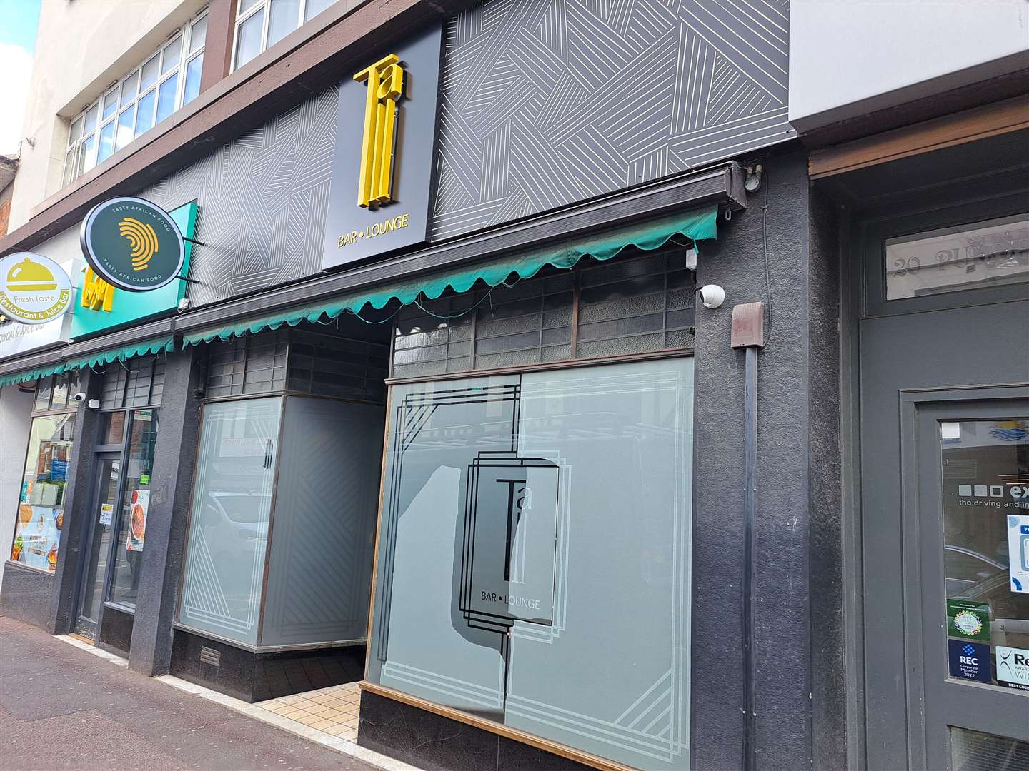 Council grants licence for late-night African bar in high-crime area of ...