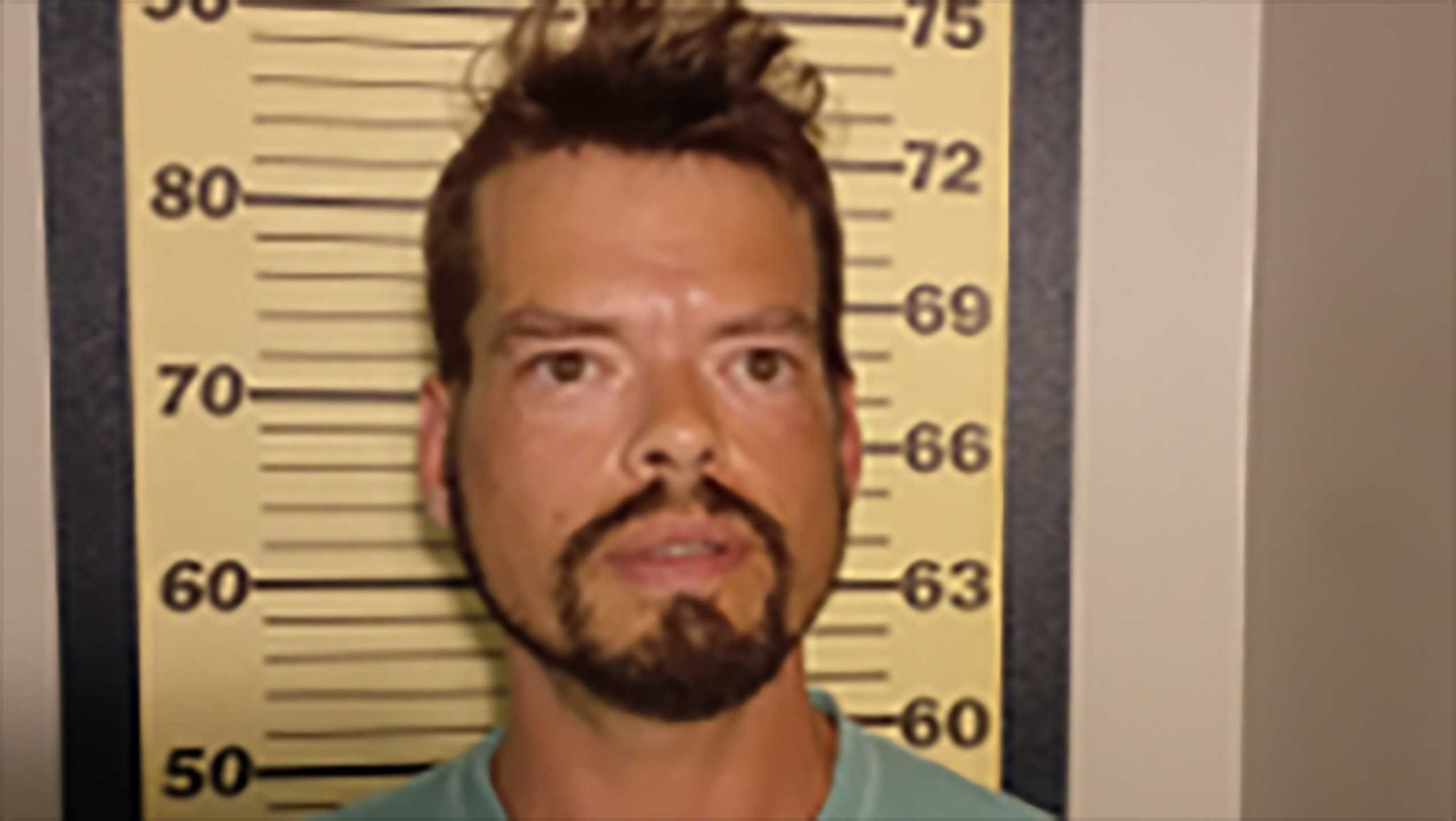 Taco Bell in Madison turns chaotic as delivery driver allegedly throws ...