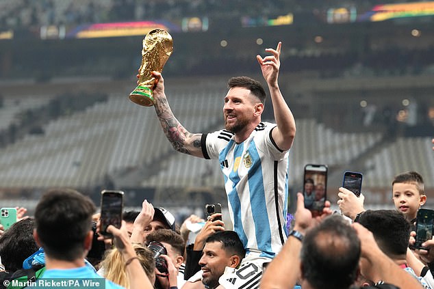 Robbie Fowler picks his all-time World Cup XI with THREE former England ...