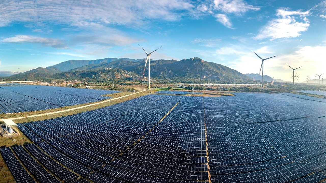 US wind and solar together out-generated coal across all of 2025, a ...