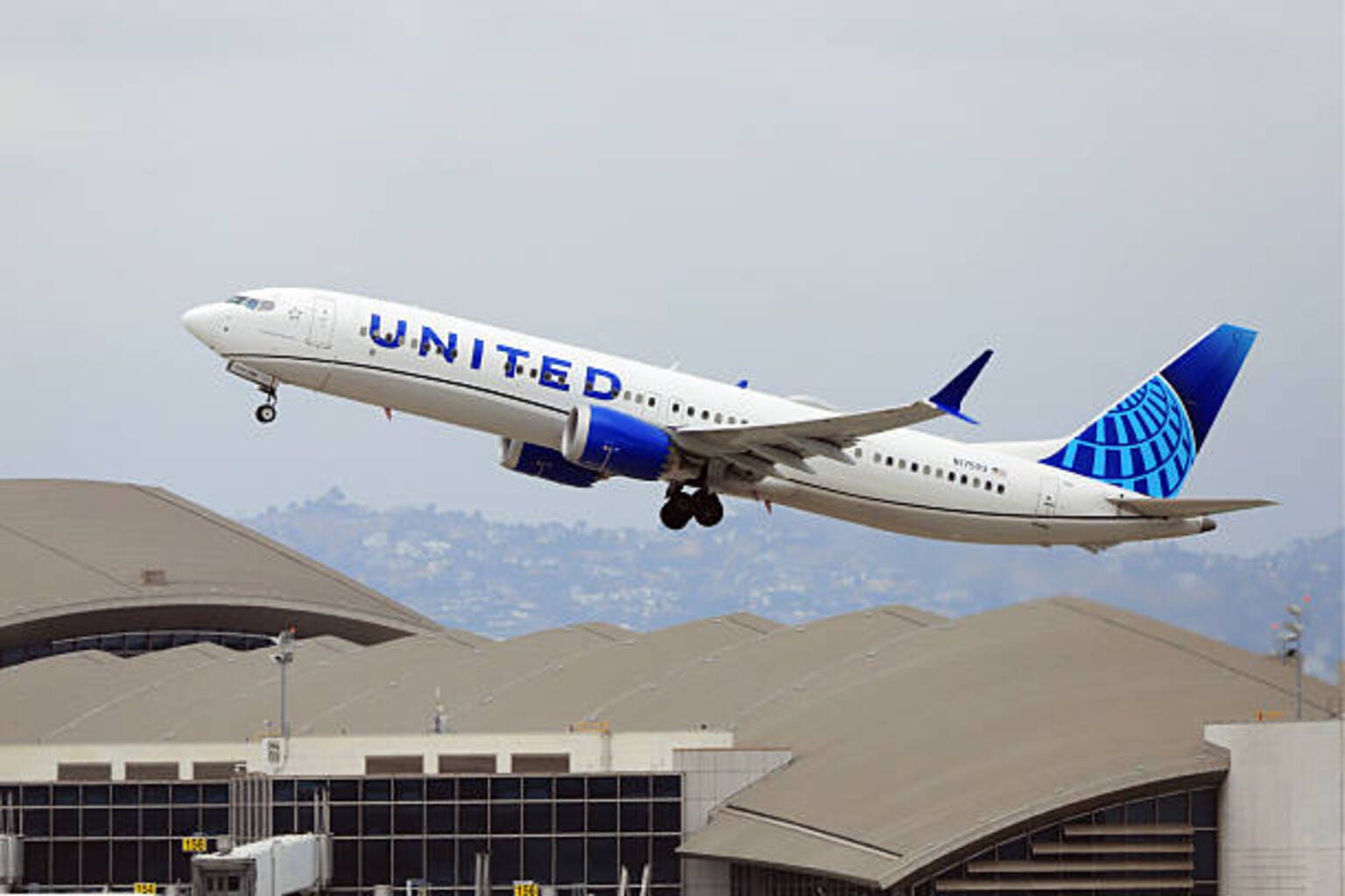 Boeing deliveries rebound in May as 737 Max handovers recover