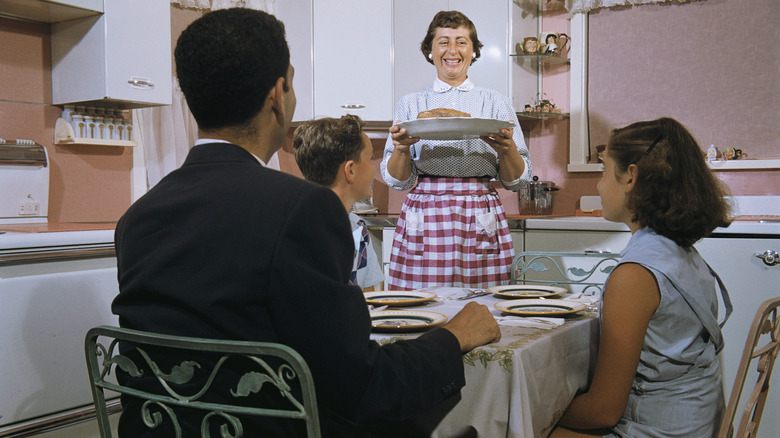 Here's what the average American dinner looked like during the Cold War era