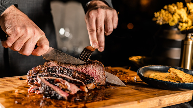 What a typical steakhouse was like in the 1800s