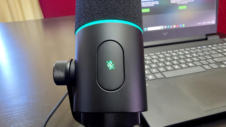 Razer Seiren V3 Pro USB/XLR microphone review