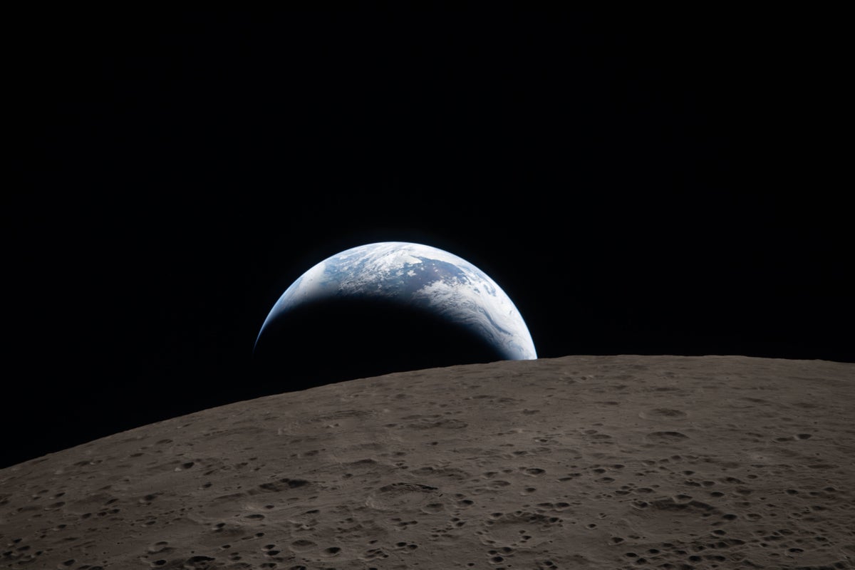 NASA unveils Artemis III astronauts to test technology for a future ...