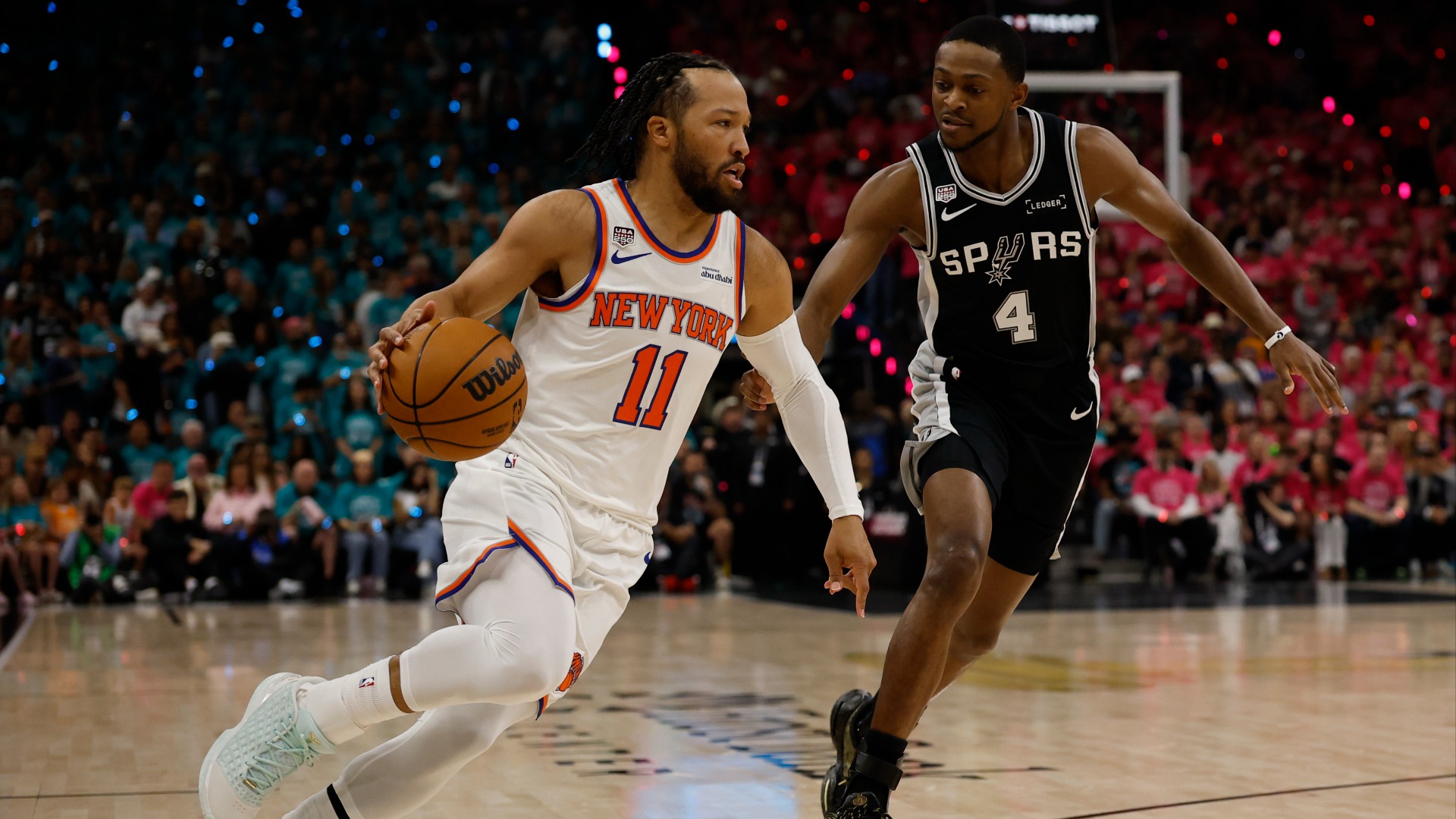 Knicks' winning streak ends after falling to Spurs in Game 3