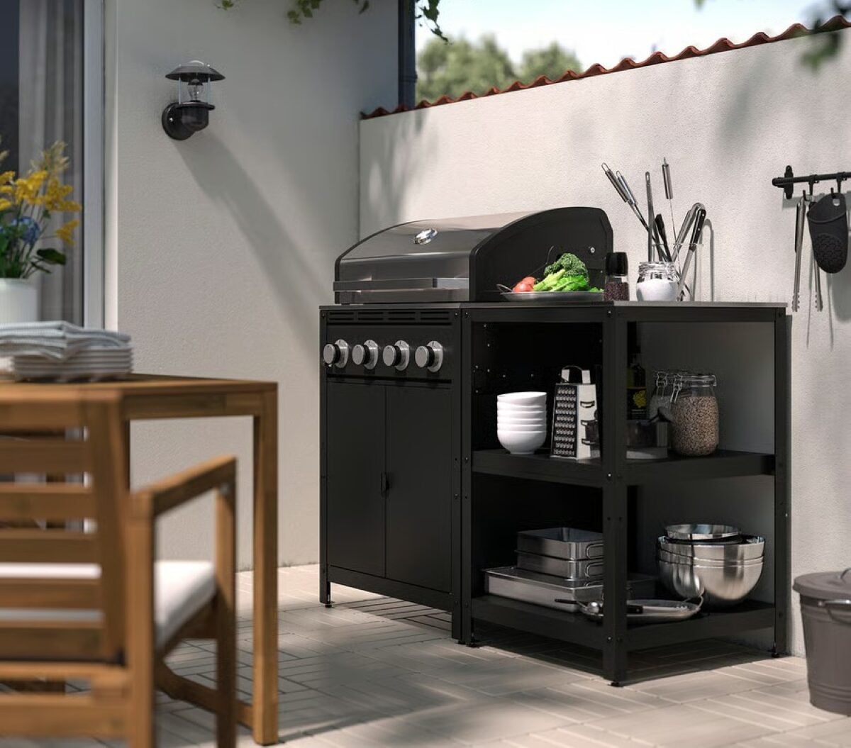 Corri ad acquistare i barbecue IKEA più desiderati dell’estate perché ...