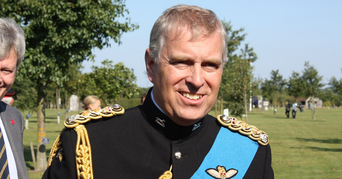 Babbling about faking death? Ex-Prince Andrew's dark inner circle ...