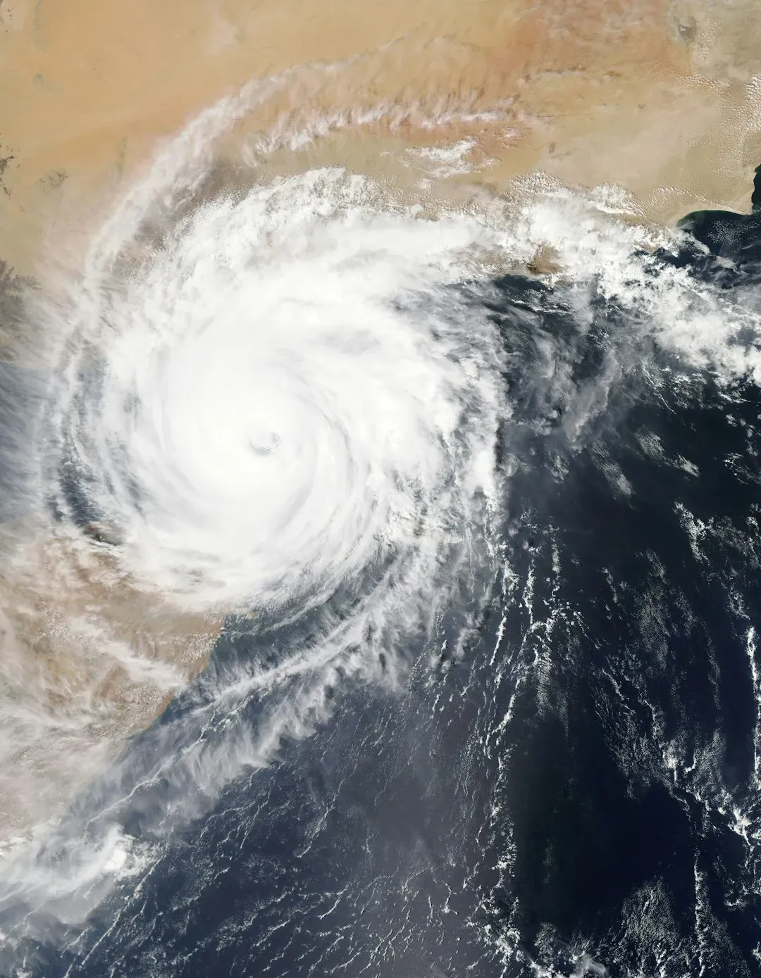 I lived through a category 5 hurricane - here are 10 reasons I will ...