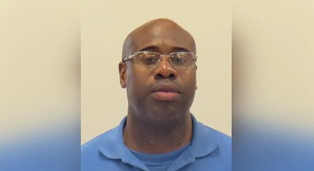 Ottawa police warn public after dangerous offender granted day parole