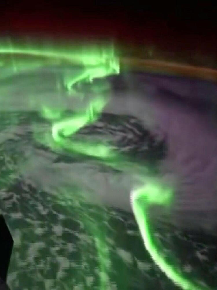 L'aurora australe vista dalla Stazione Spaziale Internazionale