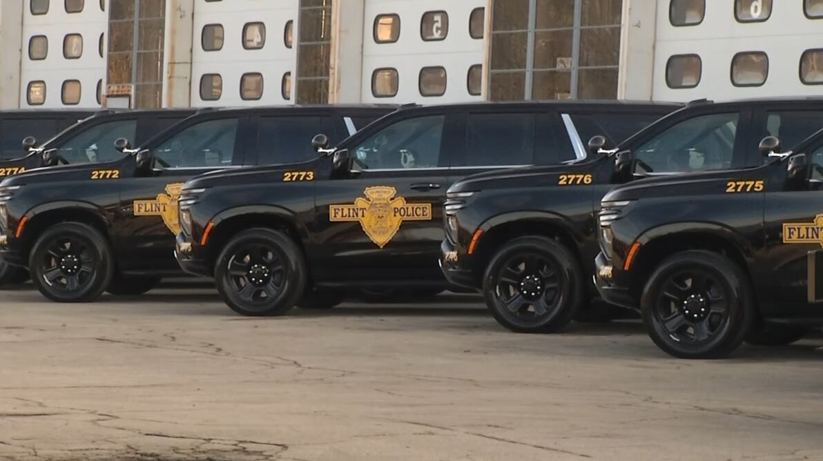 Flint finalizes labor agreement with police union