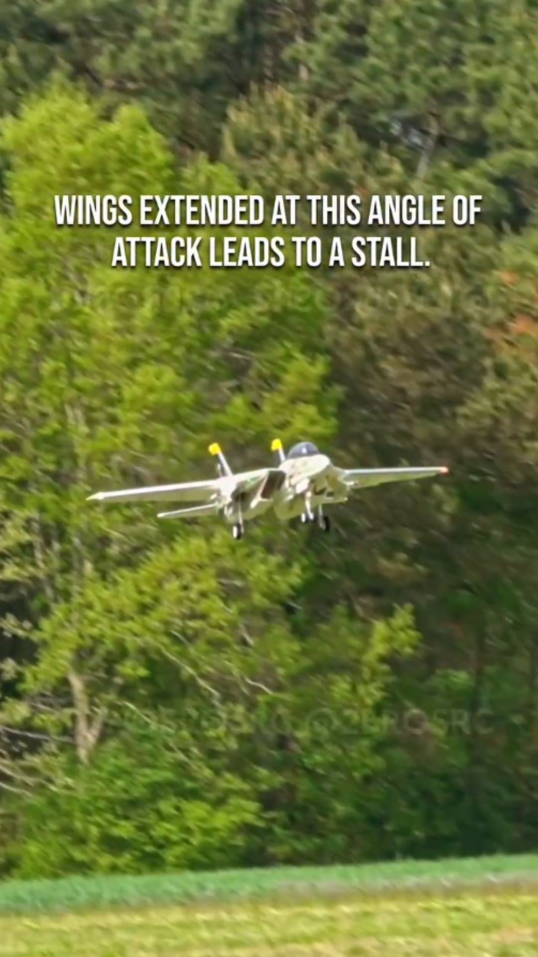 F-14 flight tip: Swept wings prevent stalling in high alpha passes