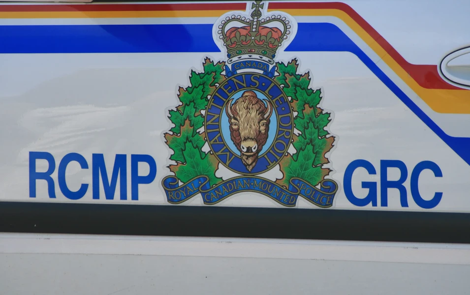 RCMP investigate Lake Diefenbaker drowning, renew safety call