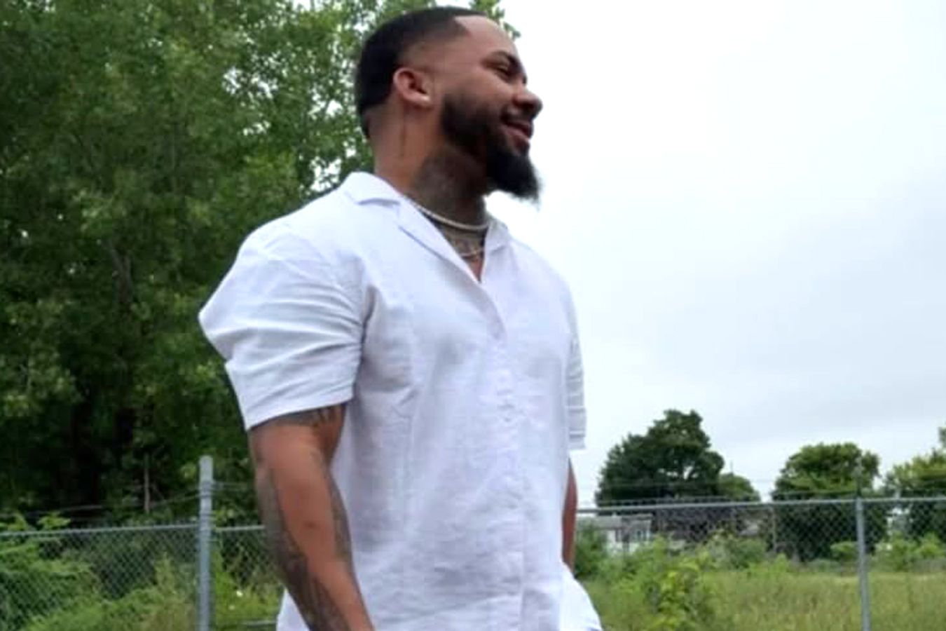 Body of missing dad washed ashore days after he jumped into the ...