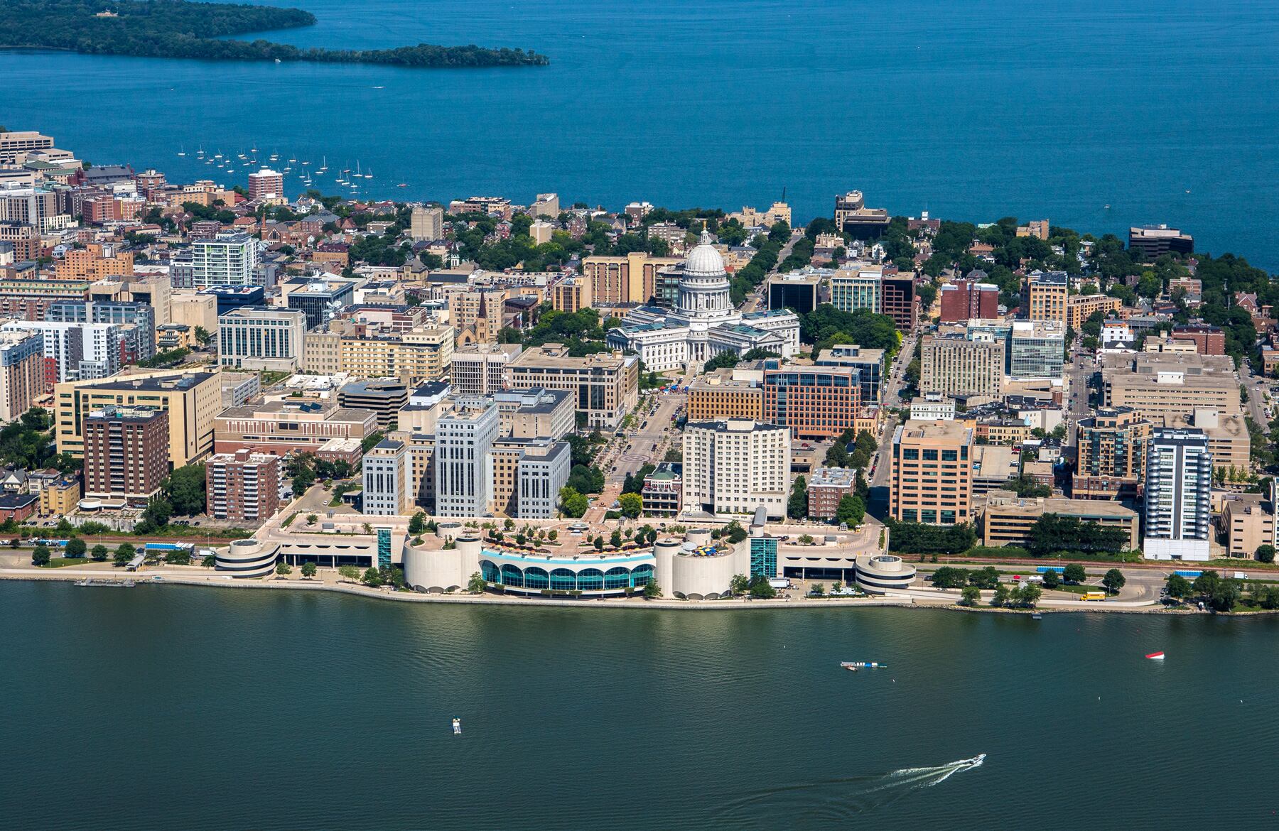 Wisconsin tourism sets record again, hits $27B economic impact in 2025