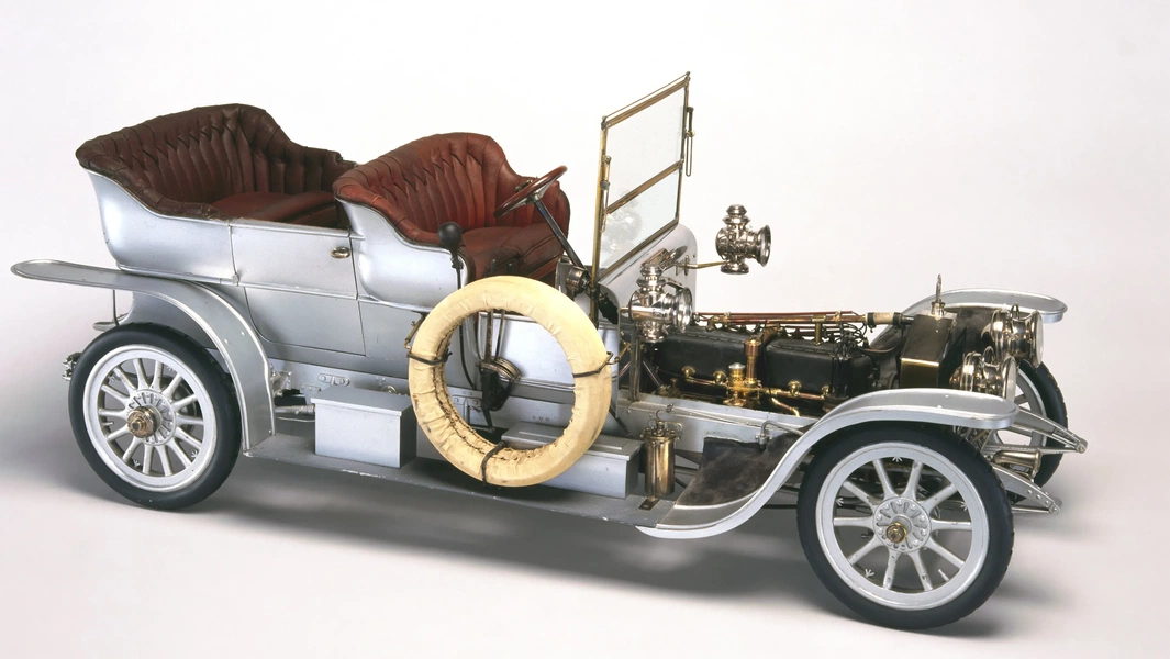 12 iconic Rolls-Royce cars through history