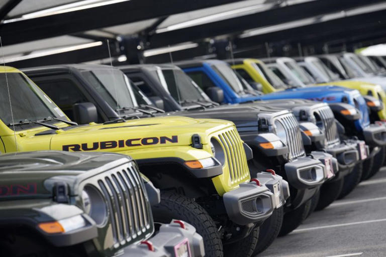 Stellantis recalls over 1M Jeeps due to potential fire hazard: NHTSA