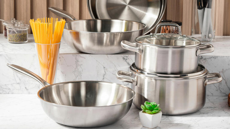 How toxic is non-stick cookware (really)?