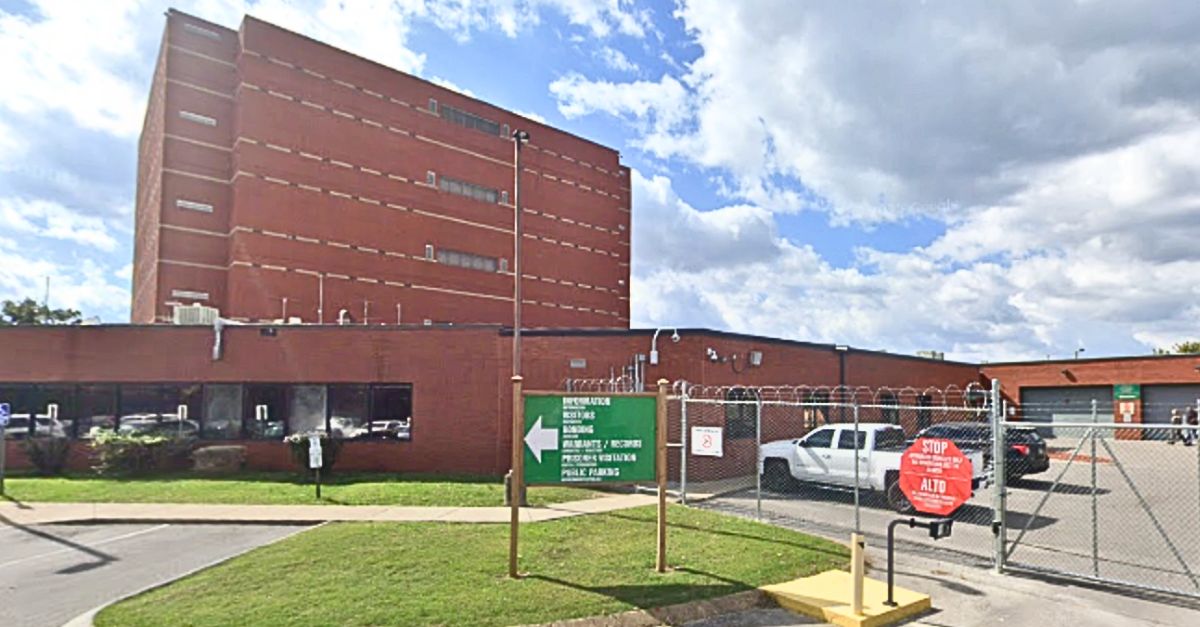 Jail staff served toothless man chicken instead of required 'soft diet ...