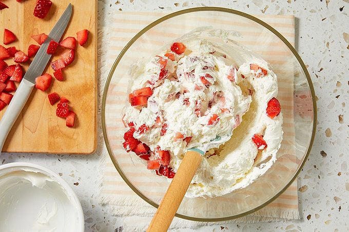 Strawberry crackle salad