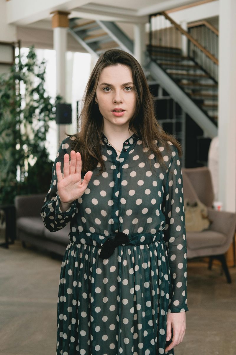 Women with high self-esteem always say these 16 classy things