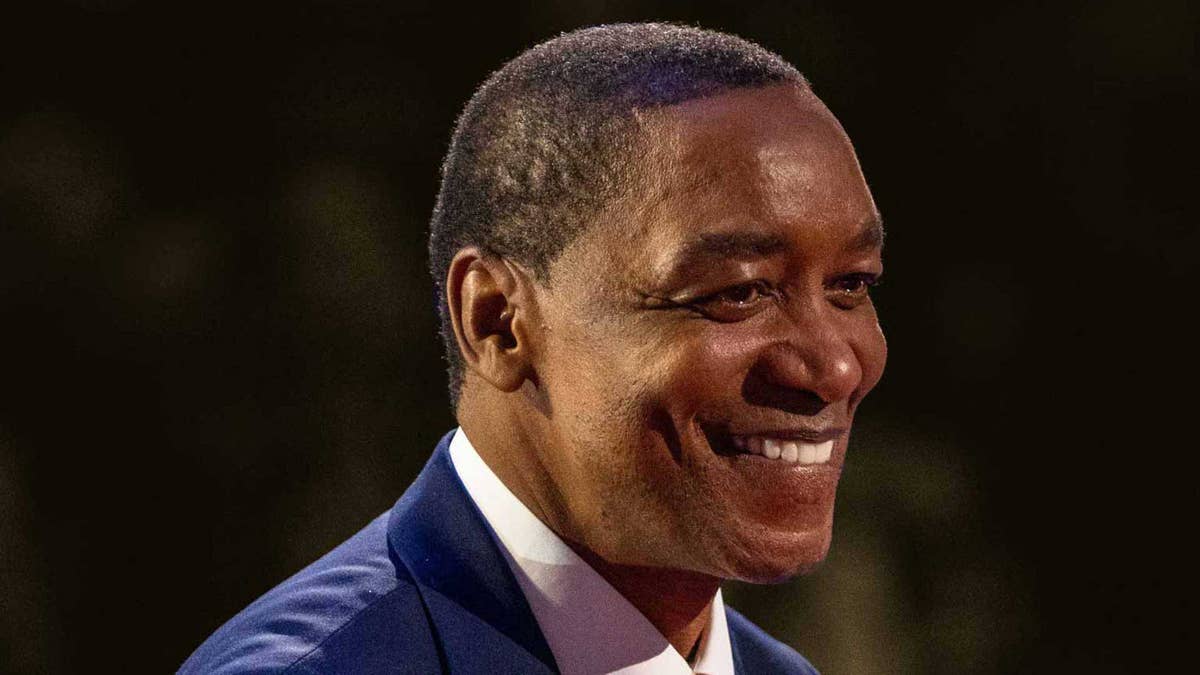 Bill Laimbeer made sure Isiah Thomas received his proper respect after ...