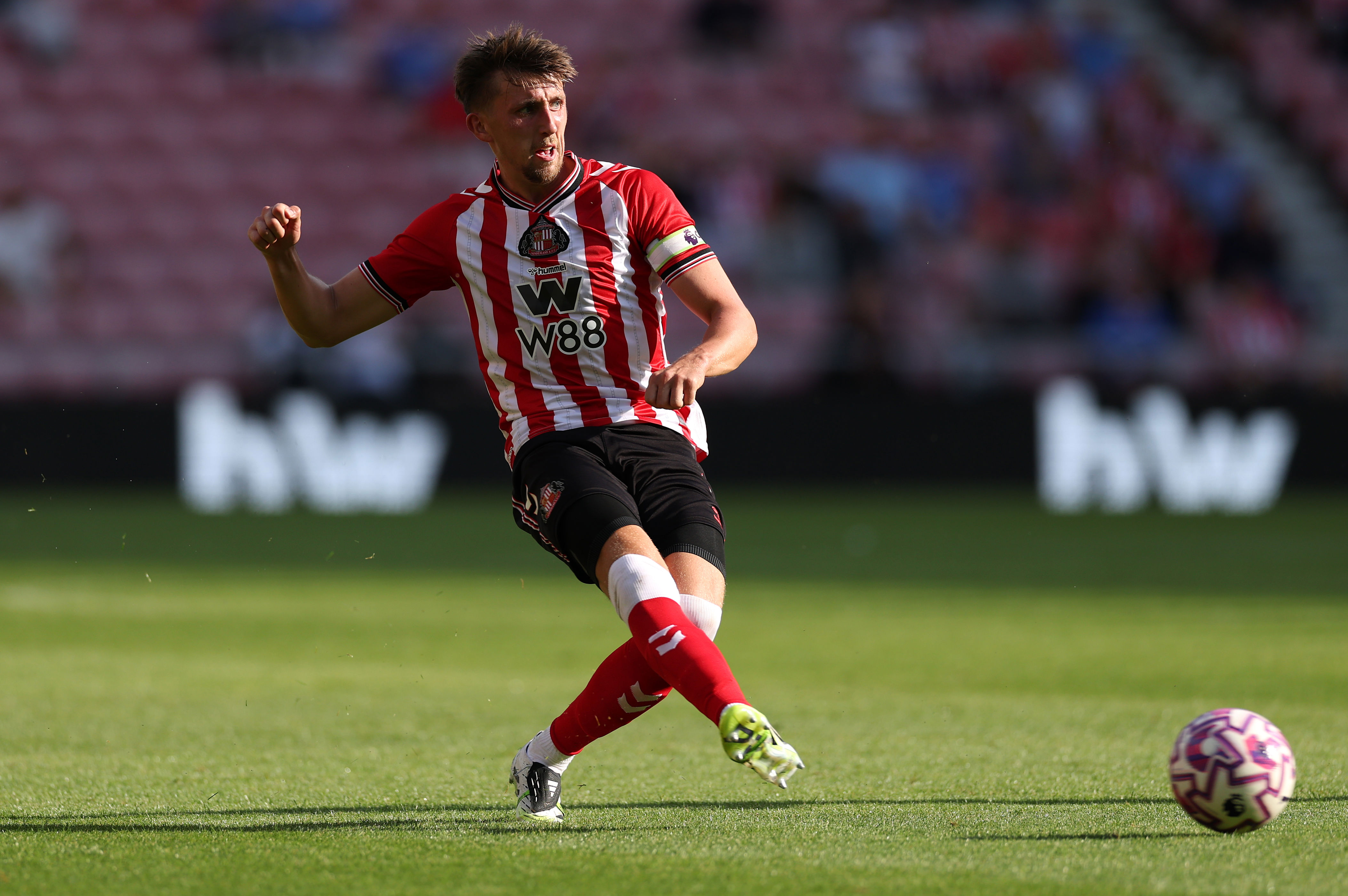 Hull City emerge as 'serious contenders' to sign outgoing Sunderland ...