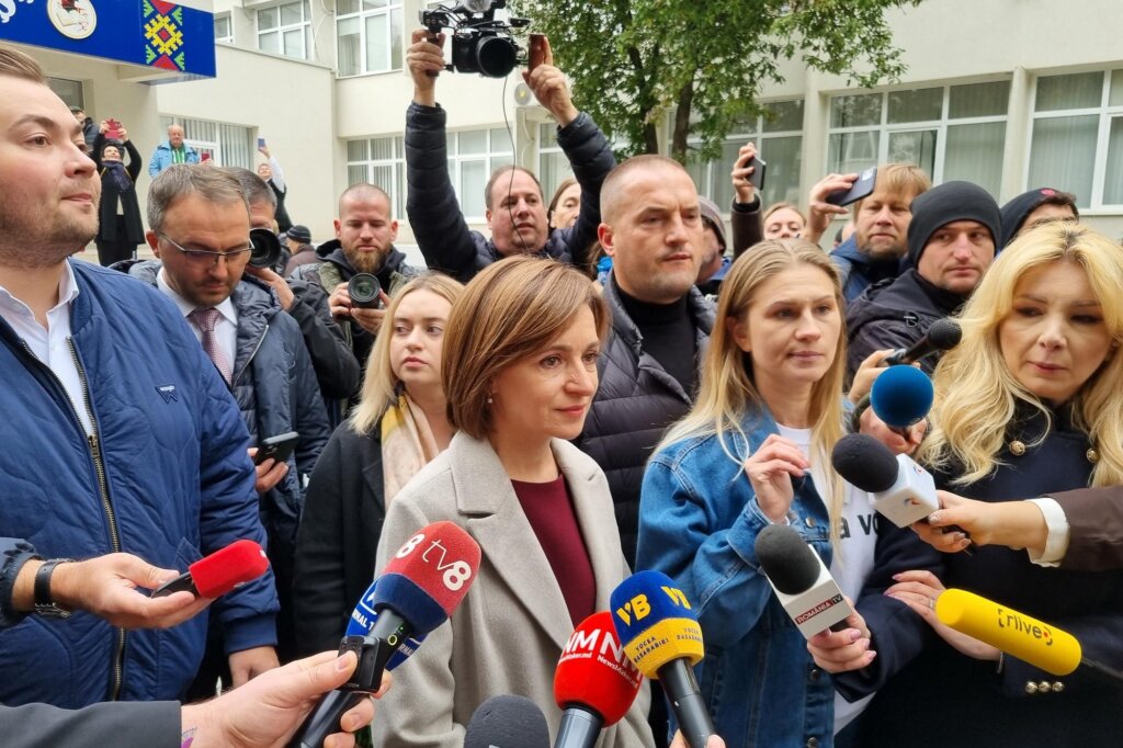 Supermercati, Chiesa, social: la Moldova è diventata il laboratorio ...