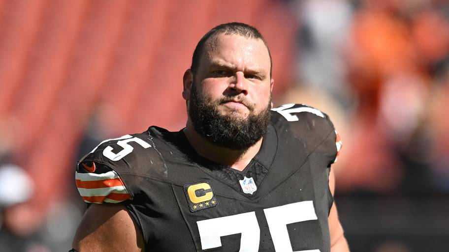 4 Browns players with most to gain from Joel Bitonio’s retirement