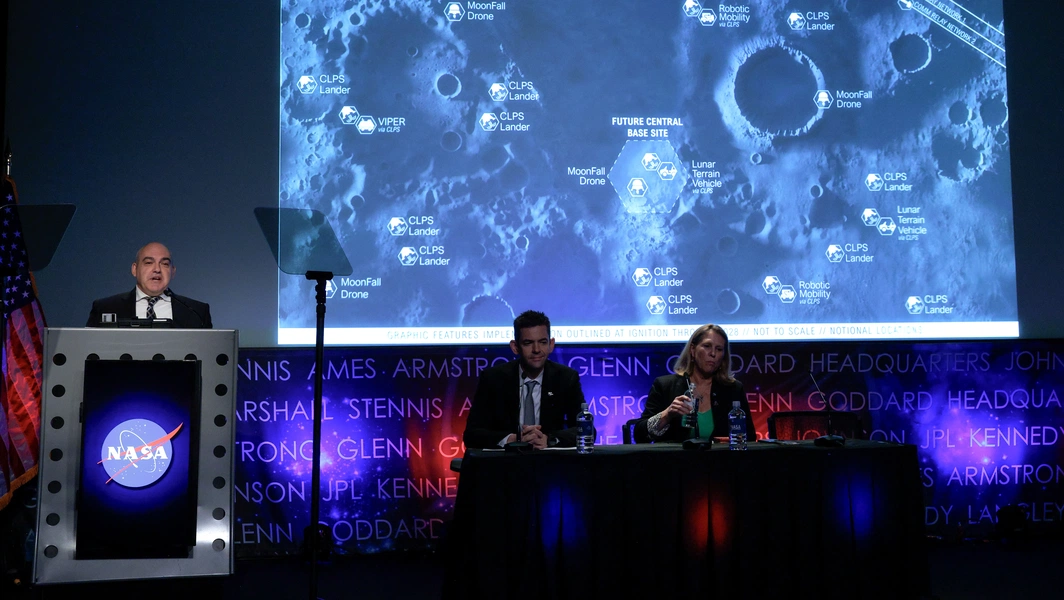 NASA names Artemis III crew as mission shifts to docking tests