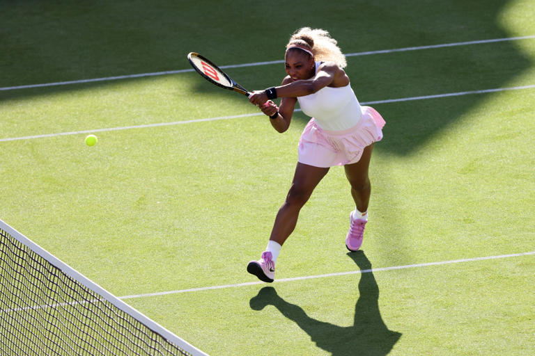 Williams, 44, wins first set of comeback in first match in four years