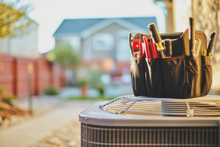 When should you repair an AC unit instead of buying a new one?