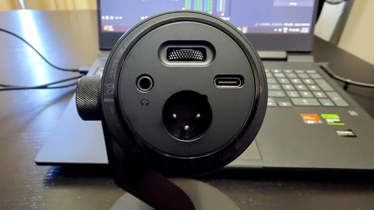 Razer Seiren V3 Pro USB/XLR microphone review