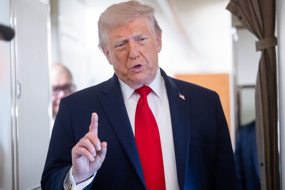 Trump administration warns Keir Starmer against imposing social media ...