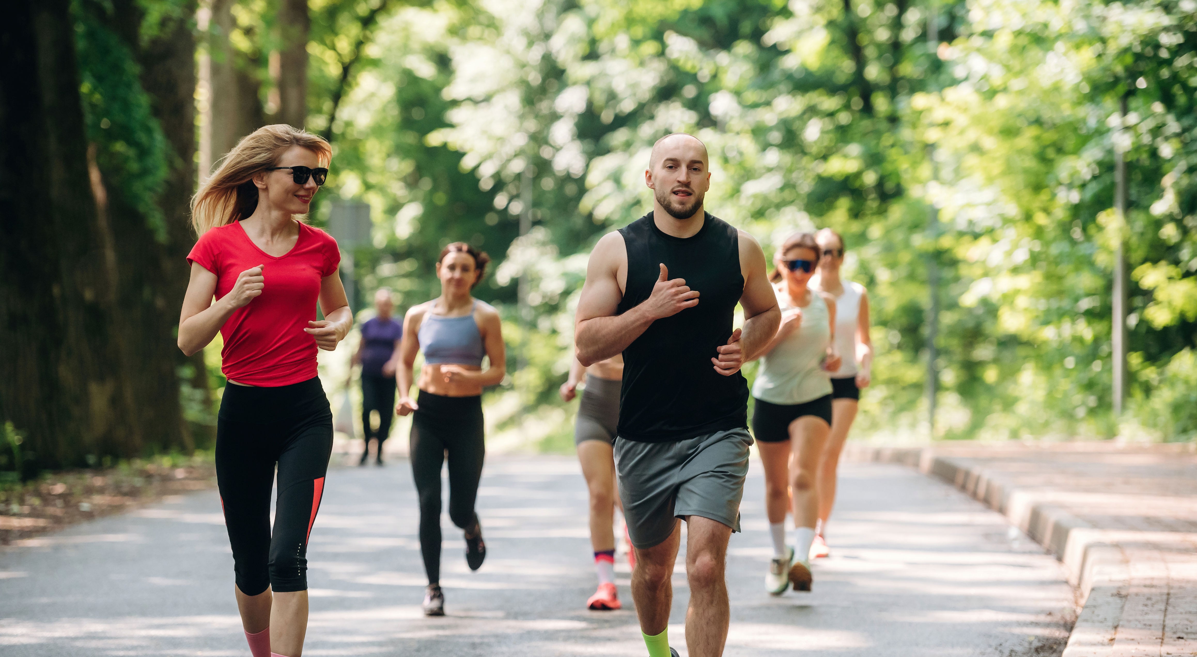 Gen Z isn't going to bars to meet people — they’re joining run clubs as ...