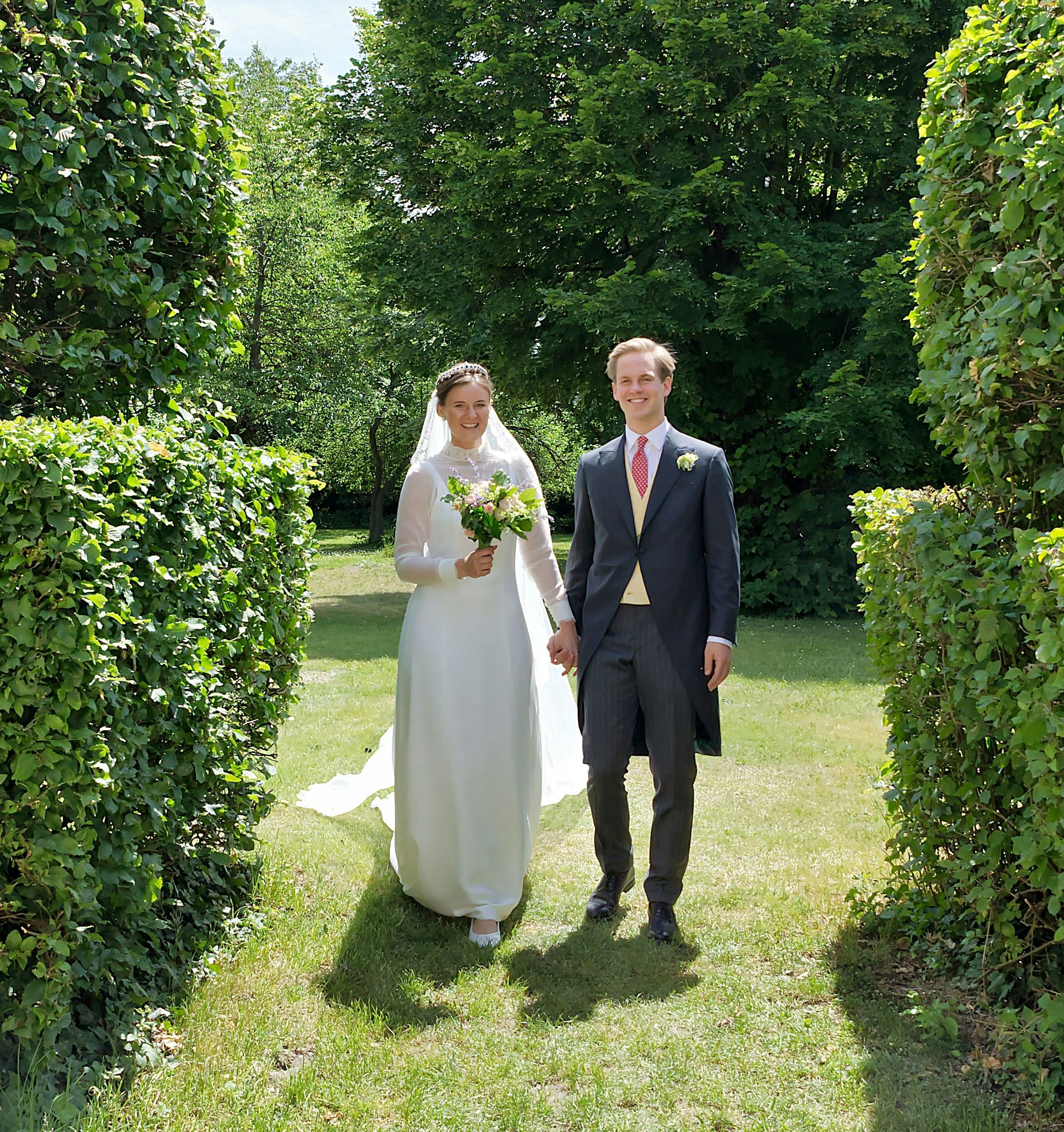 Royale Traumhochzeit: Liechtensteiner Fürstenhaus feiert Vermählung von ...
