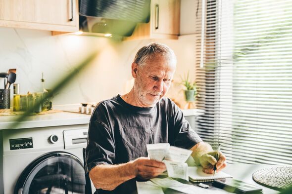 DWP confirms state pension inheritance rules after spouse or loved one dies