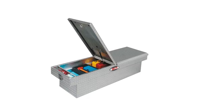 7 low profile tool boxes that will fit in your pickup truck