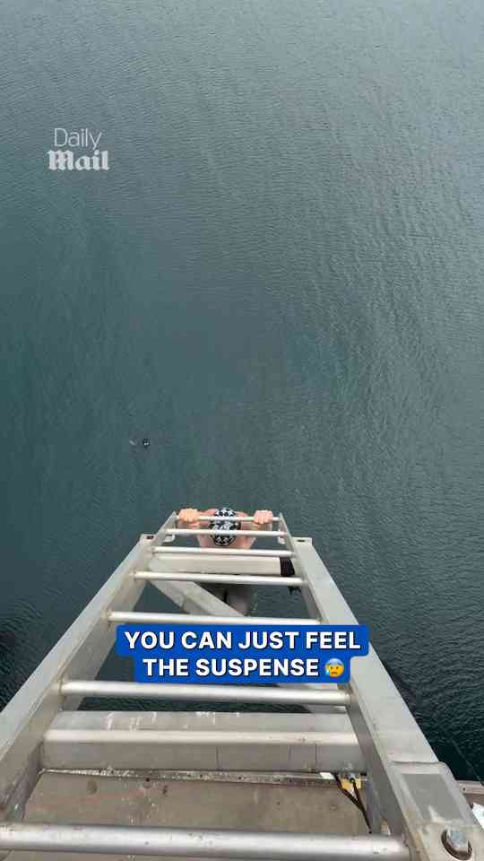 Daredevil's 70-foot jump ends in dramatic splash
