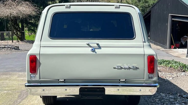At $37,500, is this 1972 GMC Suburban a resto-mod for the rest of us?