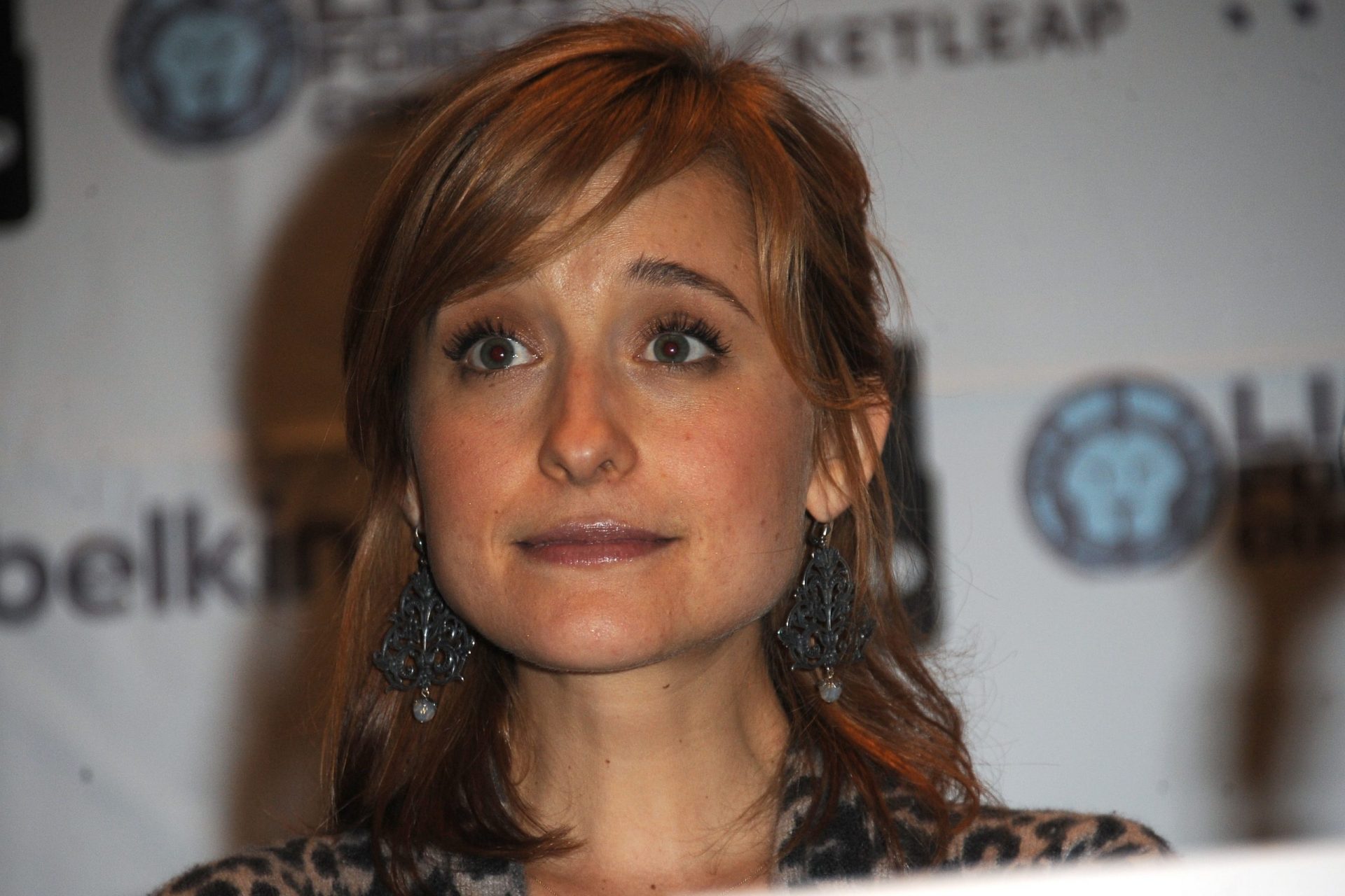Allison Mack, de 'Smallville', merece uma redenção?