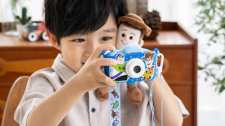I need to buy this talking Toy Story compact camera for my daughter!