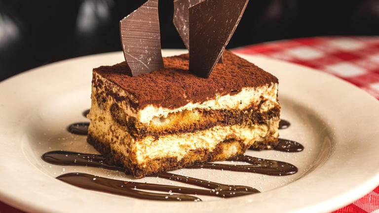 14 chain restaurant desserts that have no right being this good