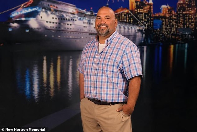 Man mysteriously shot in front of wife at Alabama shopping mall