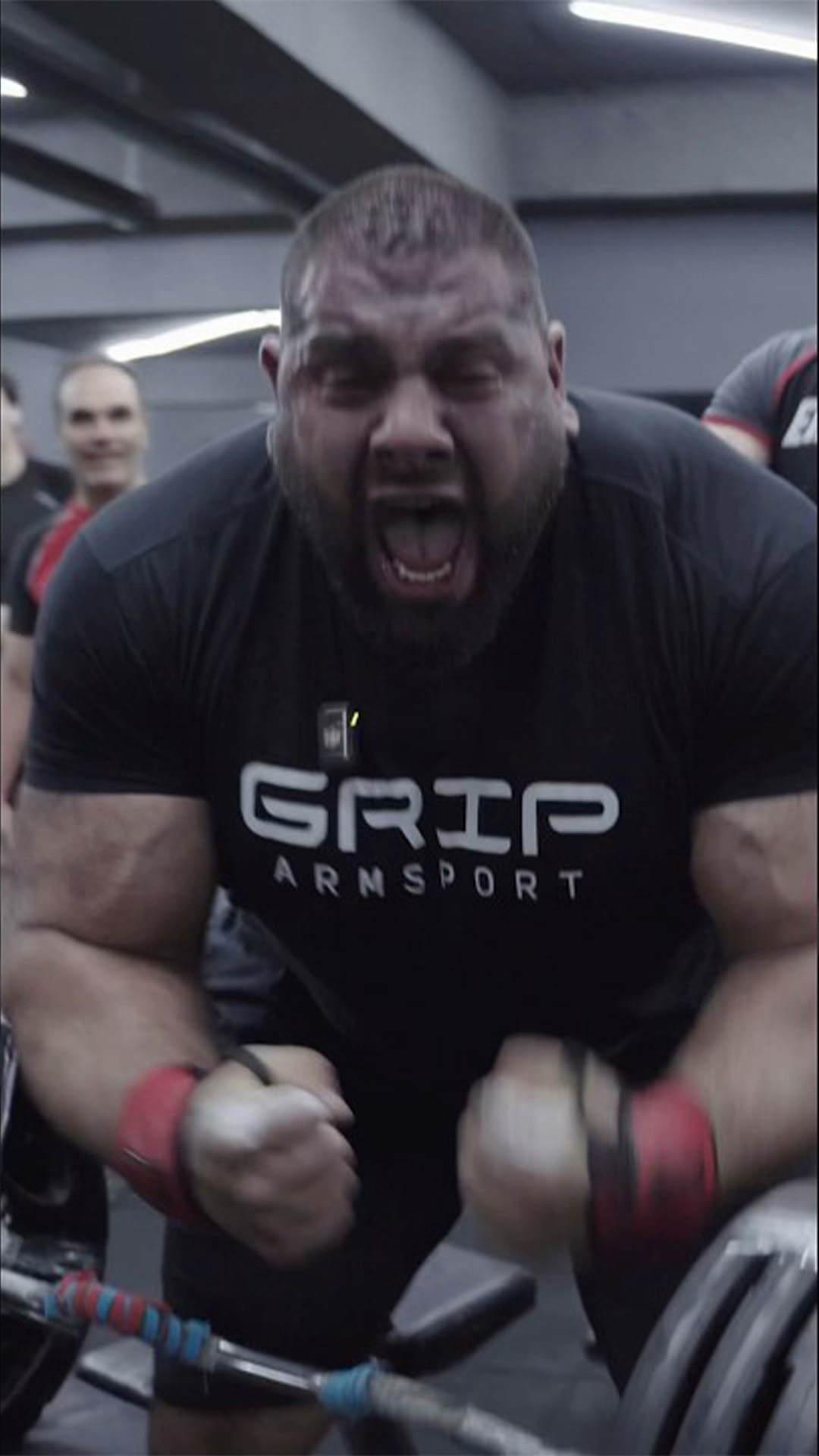 World record 180KG biceps curl leaves everyone speechless